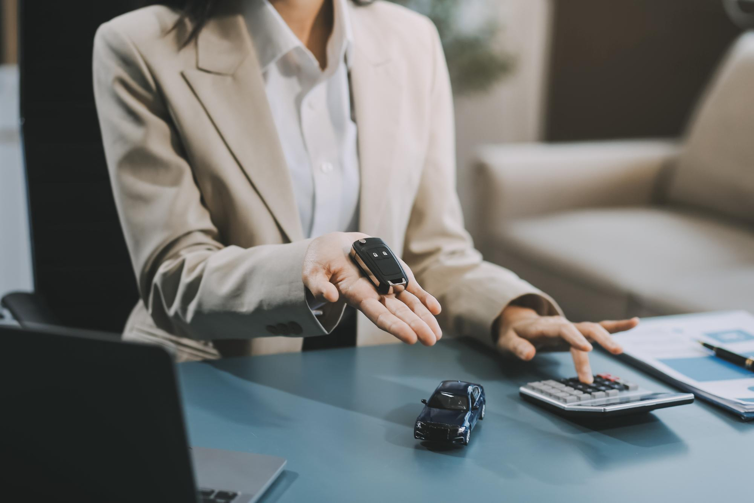 Jak poprawnie rozliczyć leasing samochodu w JDG? - Biznes Centrum